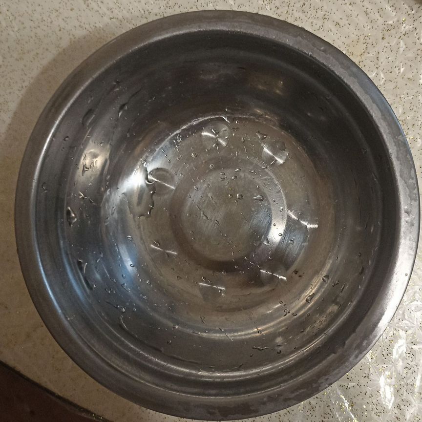 Миски для животных р 15см,14см