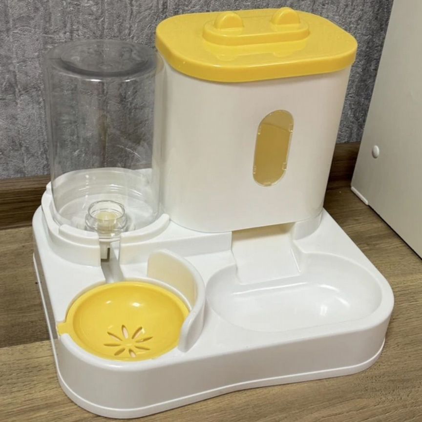 Автоматическая кормушка и поилка