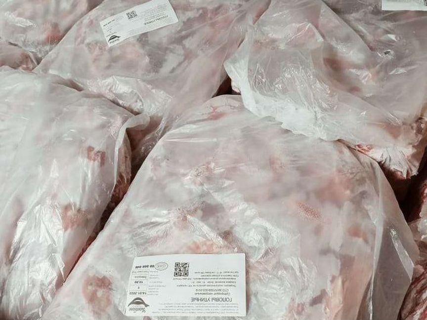 Говяжья обрезь, утиные головы, говяжье рагу, хрящи