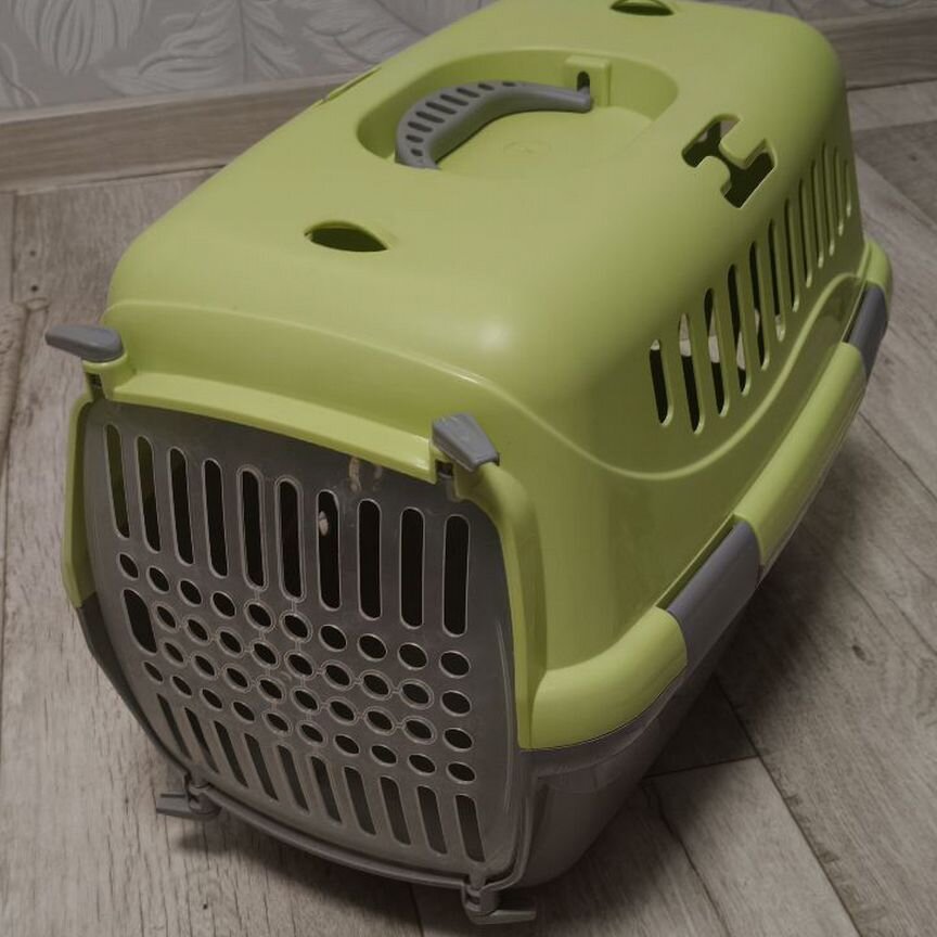 Переноска для кошек и собак