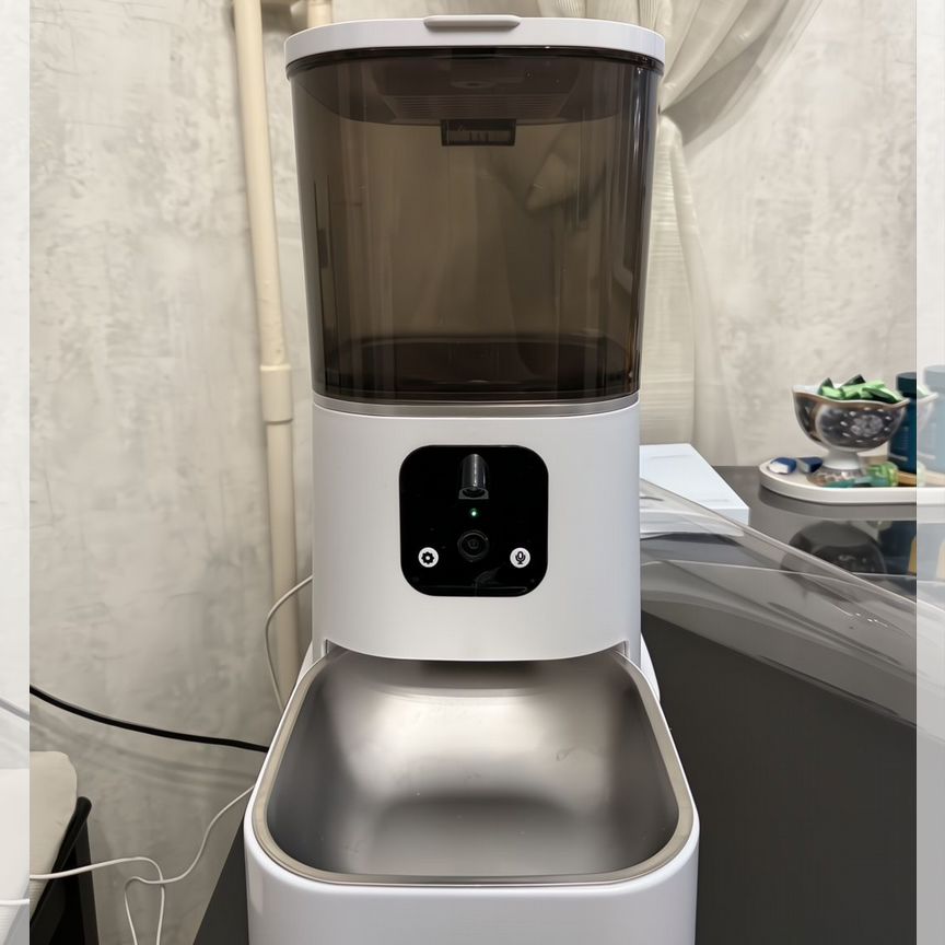 Автоматическая кормушка для животных