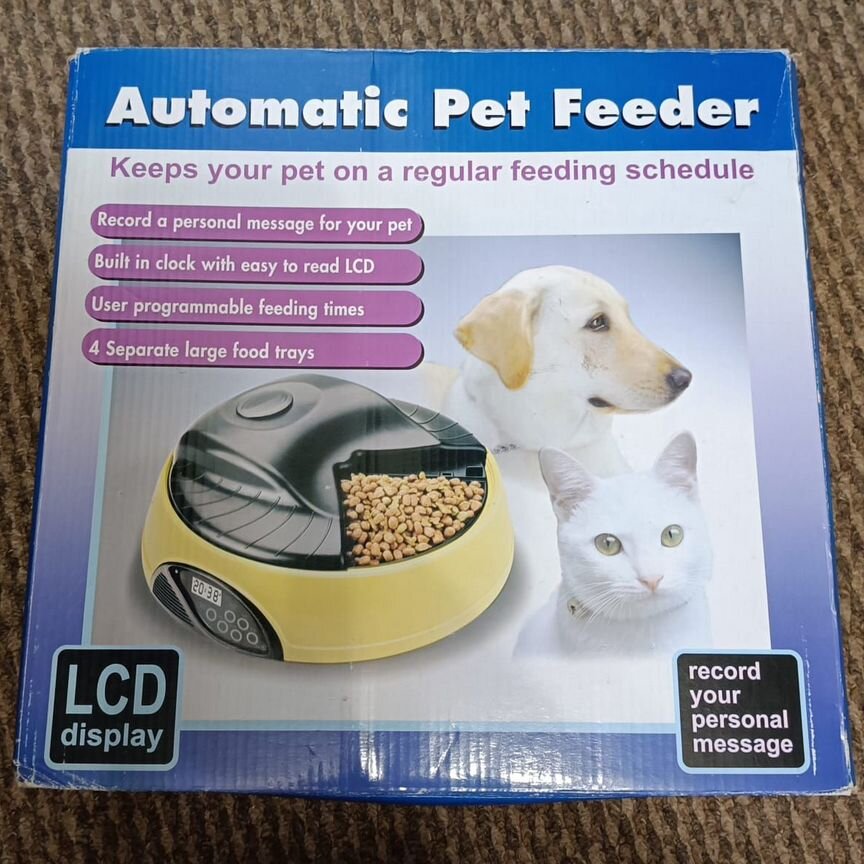 Автоматическая кормушка для кошек и собак