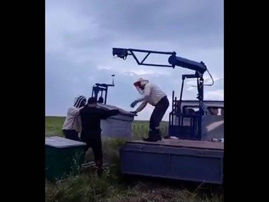 Пасечный подъёмник (пчелокран)