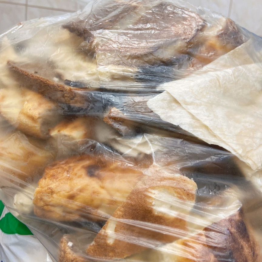 Отдам бесплатно хлеб