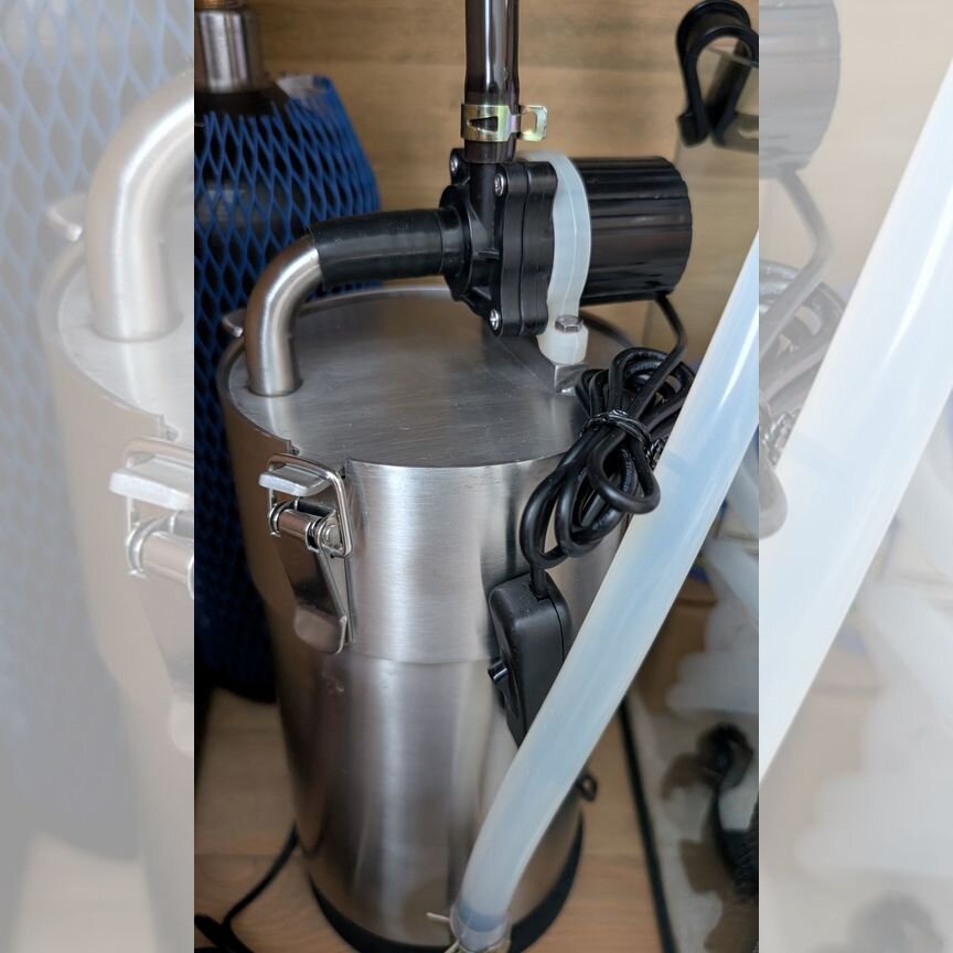 Внешний фильтр из нержавейки (Chihiros) 2,2 литра