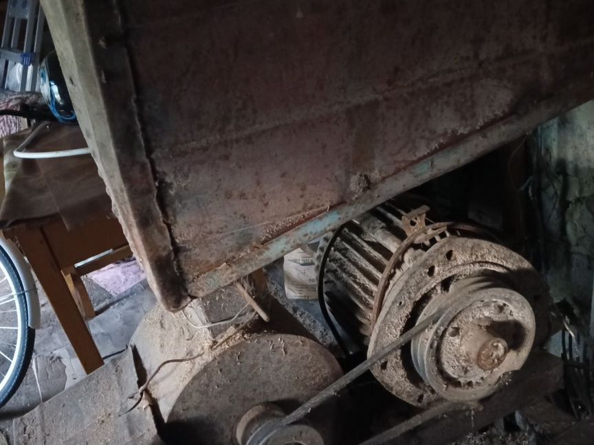 Зернодробилка мощность 10Квт 380В