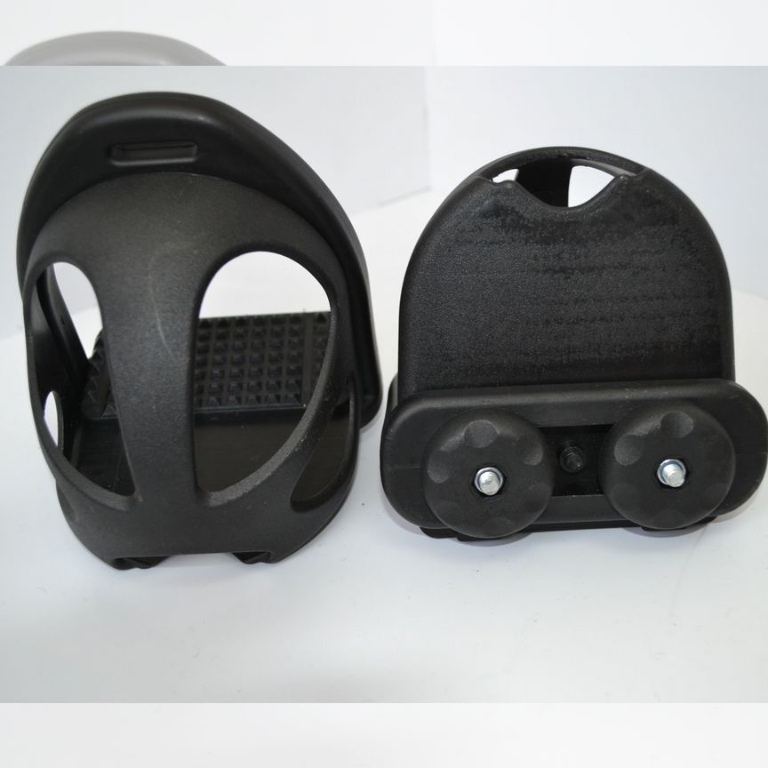 Стремена пластиковые с безопасными вставками