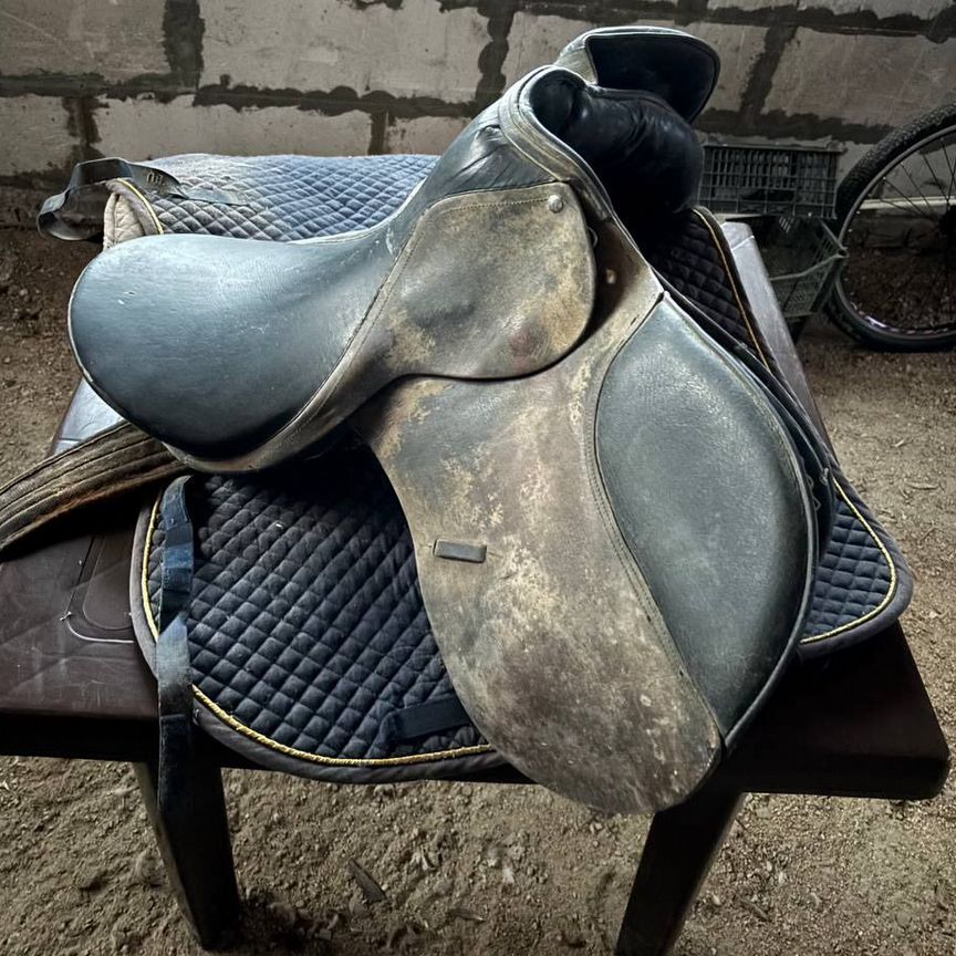Седло для лошади