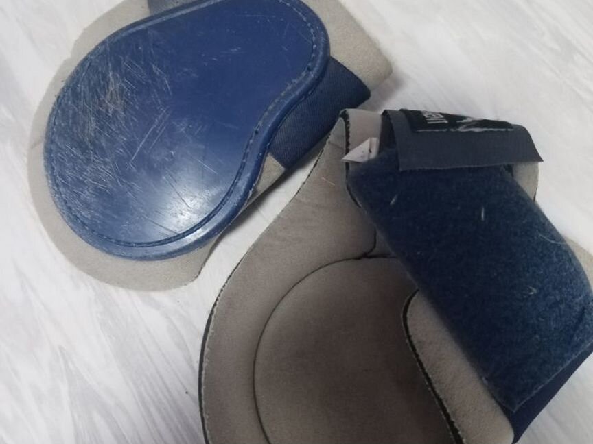 Ногавки, крючек для уздечек