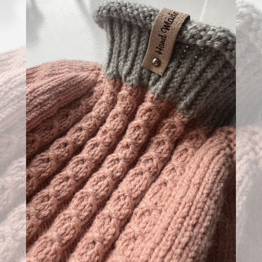 Вязаная кофта ручной работы для собак