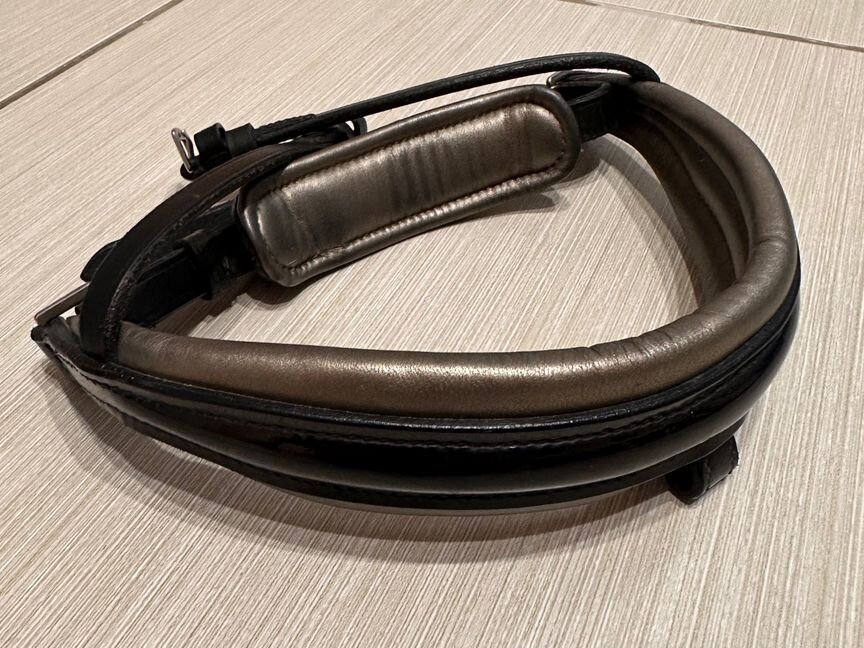 Капсюль для лошади QHP Lupine