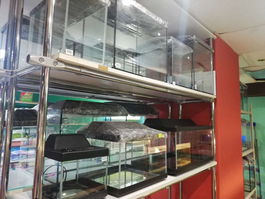 Аквариумы куб, прямоугольные, телевизор