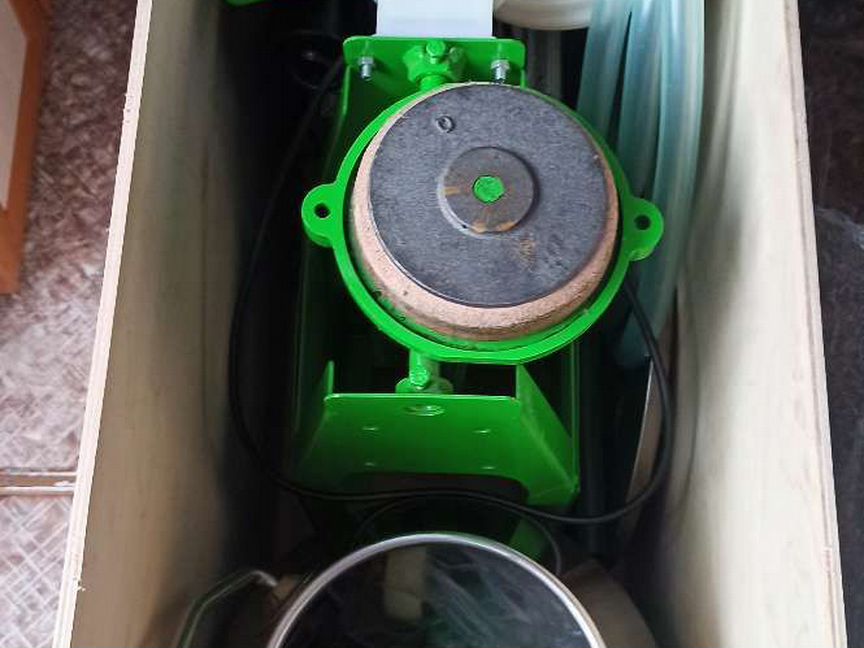 Доильный аппарат для коров новый