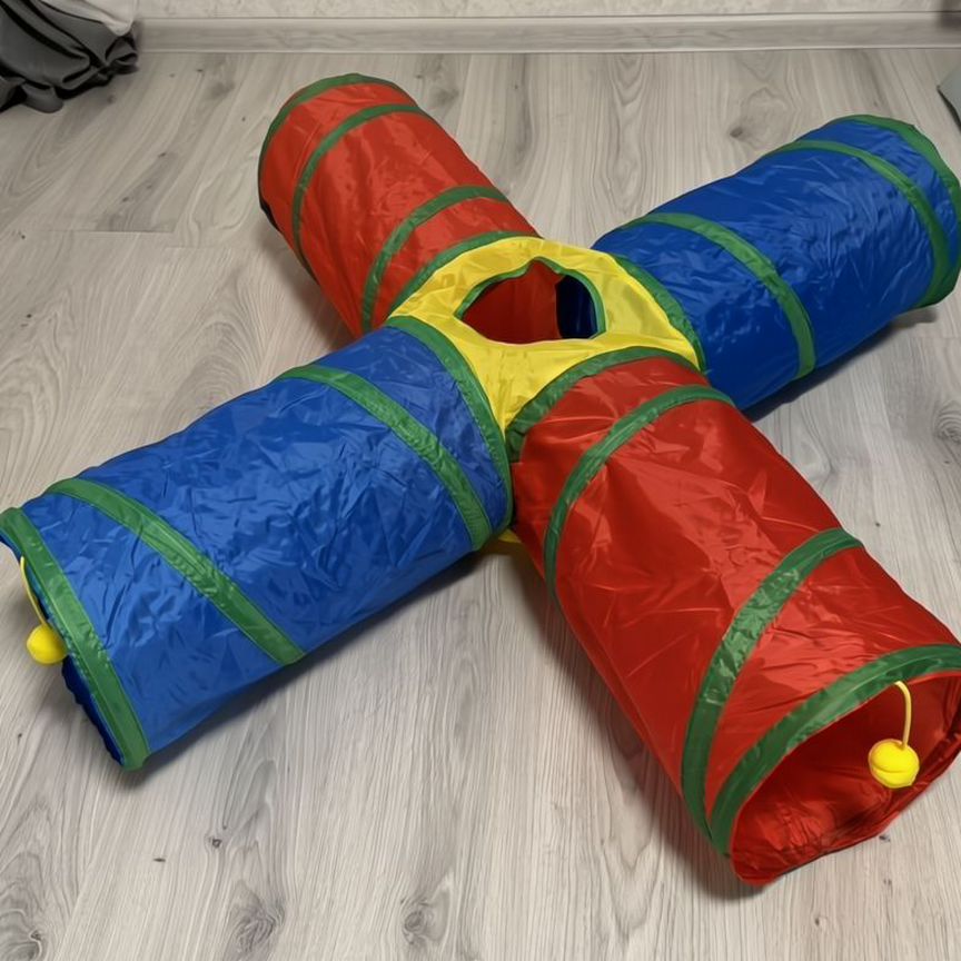 Игровой тоннель для кошек с набором игрушек