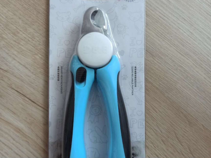 Кусачки для когтей средних и крупных собак dele