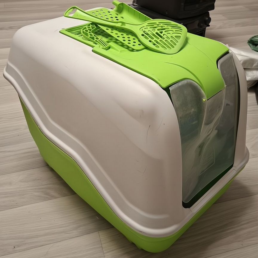 Закрытый лоток для кошек