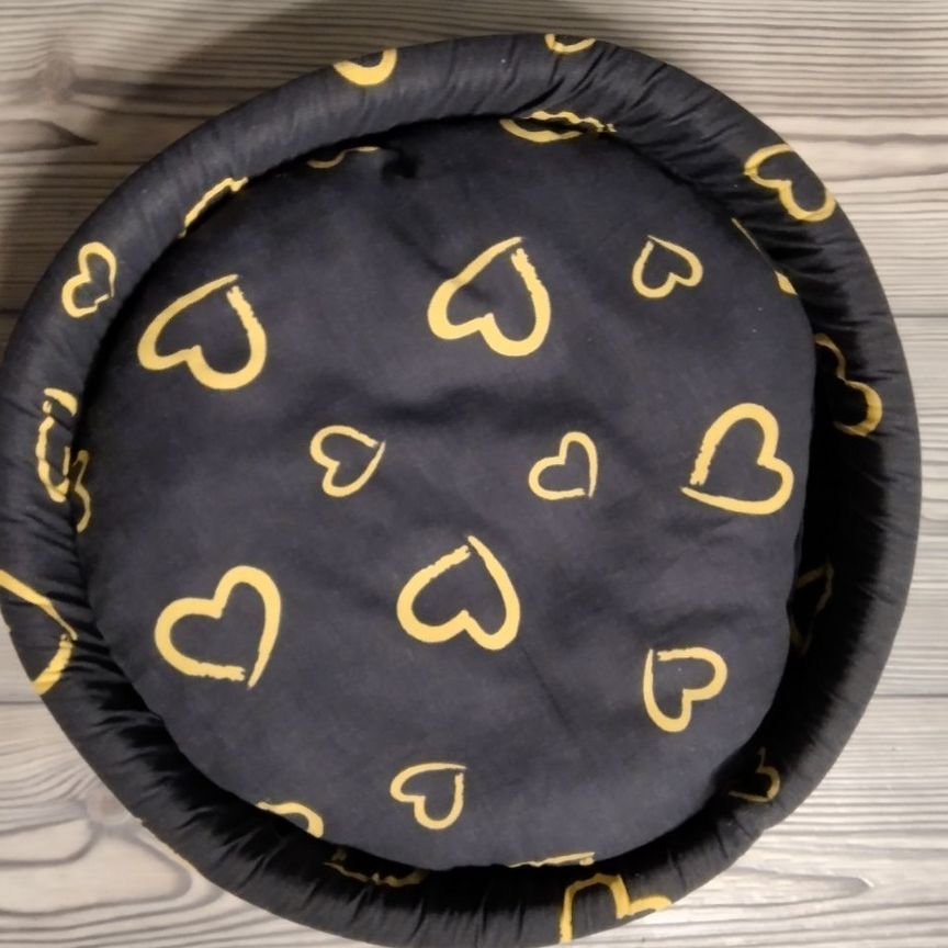 Лежак круглый для кошек и собак мелких пород