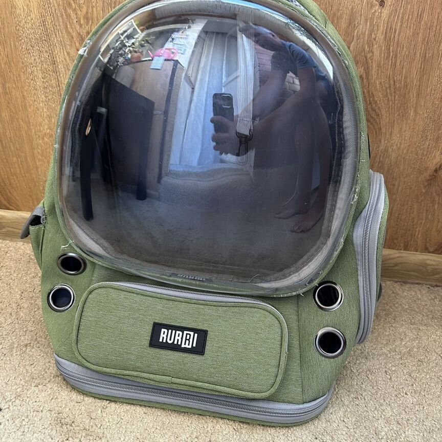 Переноска для животных рюкзак с иллюминатором