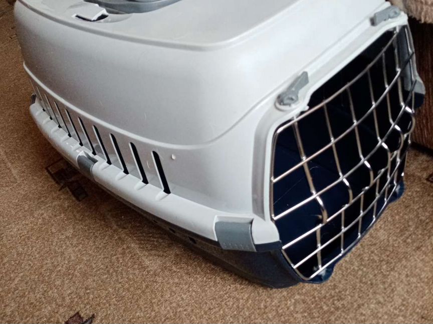 Переноска для кошек пластиковая с чехлом