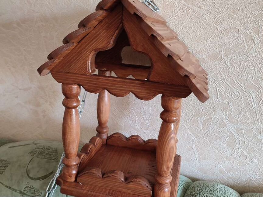 Кормушка для птиц из дерева