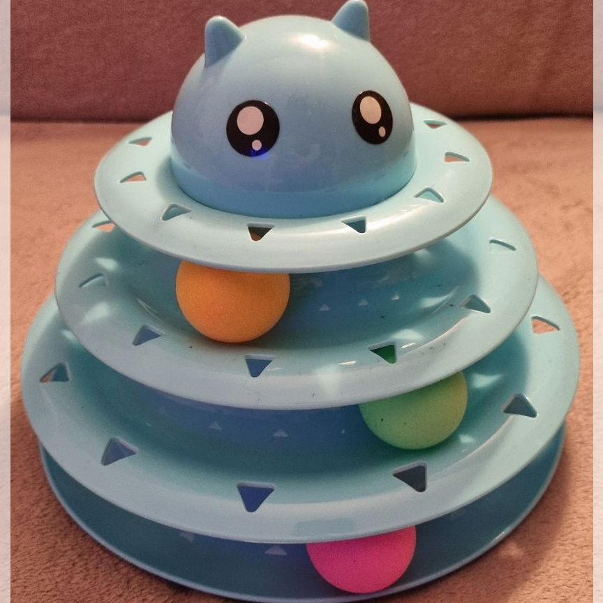 Игрушка-пирамидка для кошек