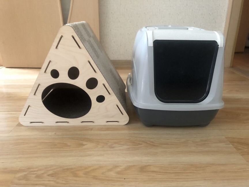 Продам туалет и домик для кошки, наша отказалась