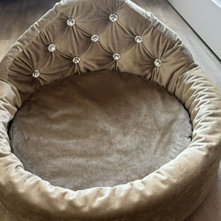Лежанка для кошек и собак царский трон