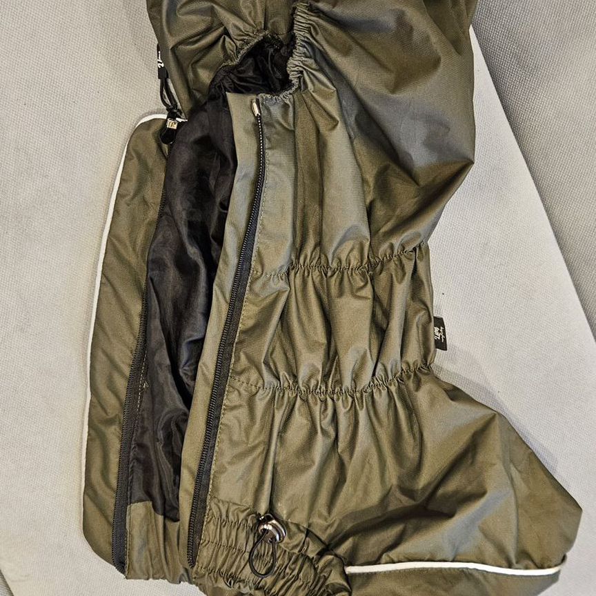 Собачий дождевик