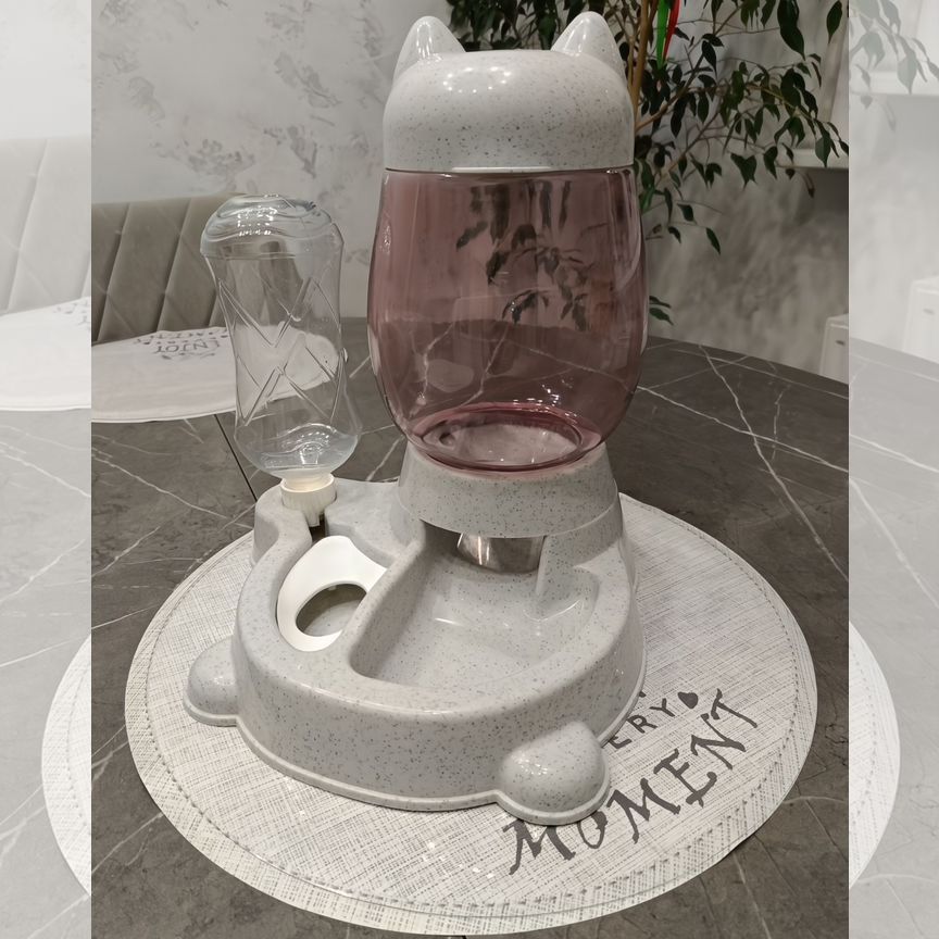 Кормушка и поилка для кошек или мелких собак