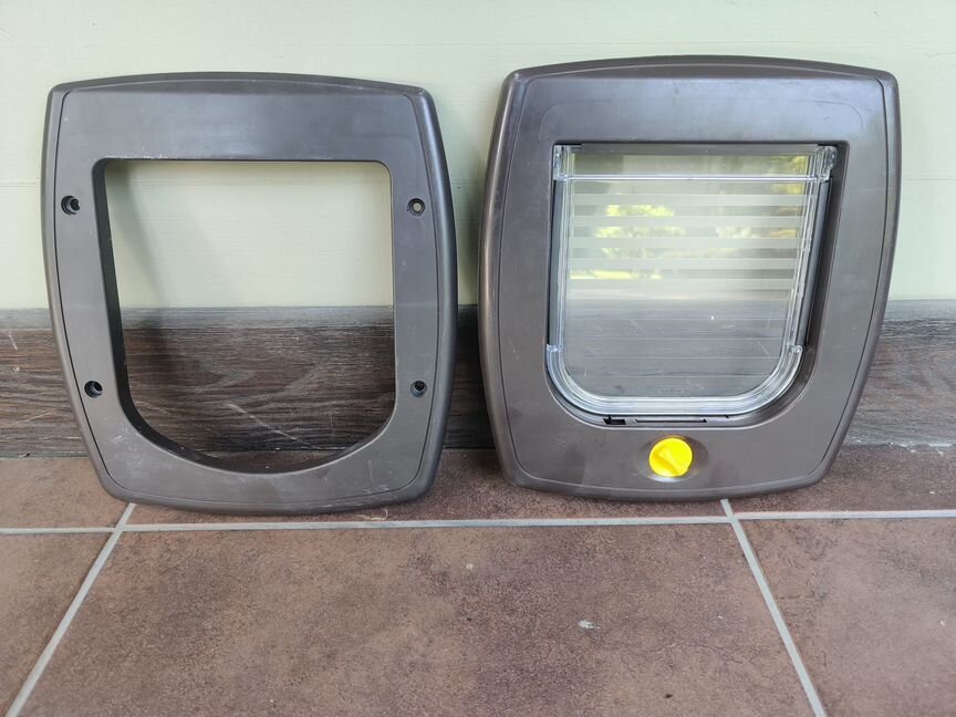 Ferplas Swing 3 - Дверка для собак и кошек