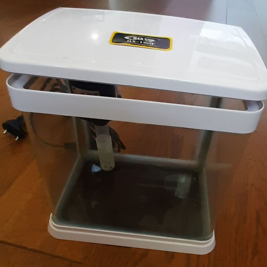 Аквариум с грунтом