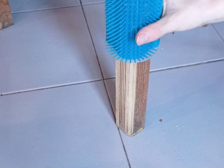 Щетка массажер для кошек