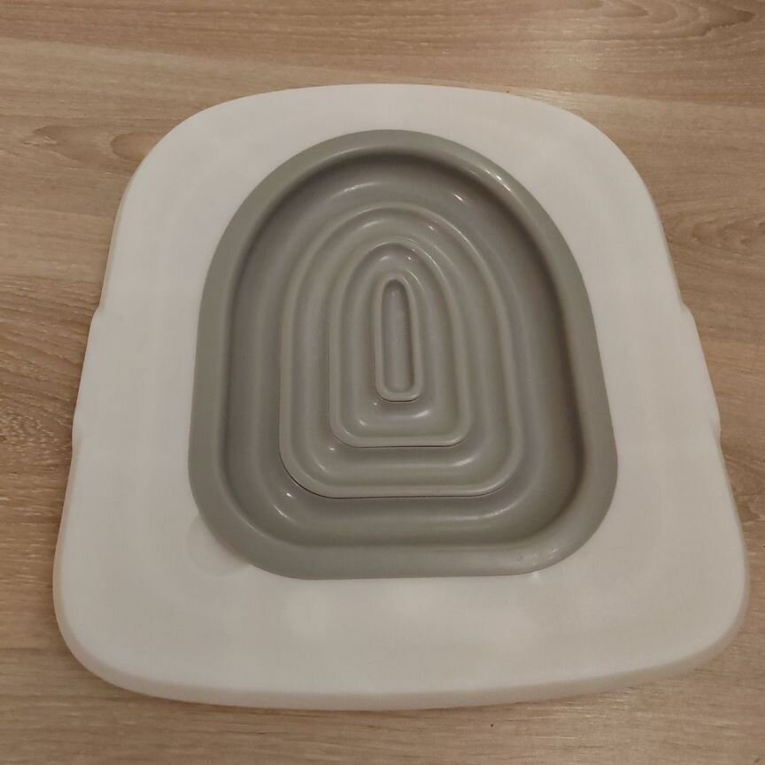 Лоток для приучения кошек к унитазу