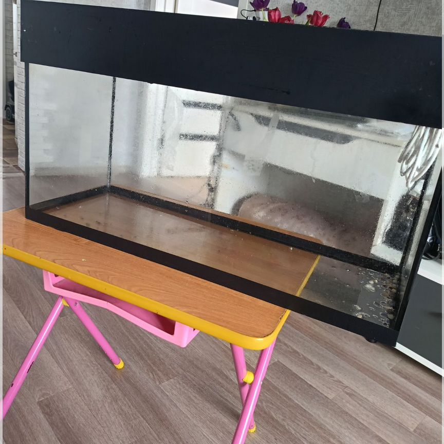 Продам аквариум 70 литров