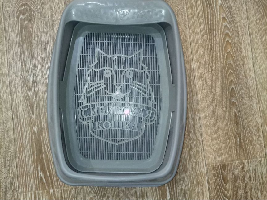 Туалет для кошек,когтеточилка,лоток для кормления