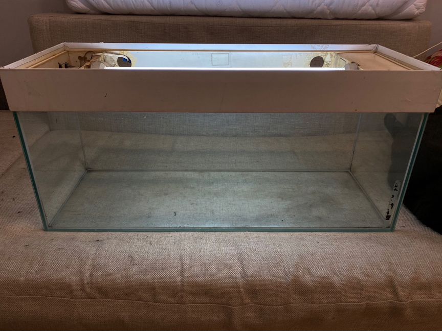 Аквариум с освещением