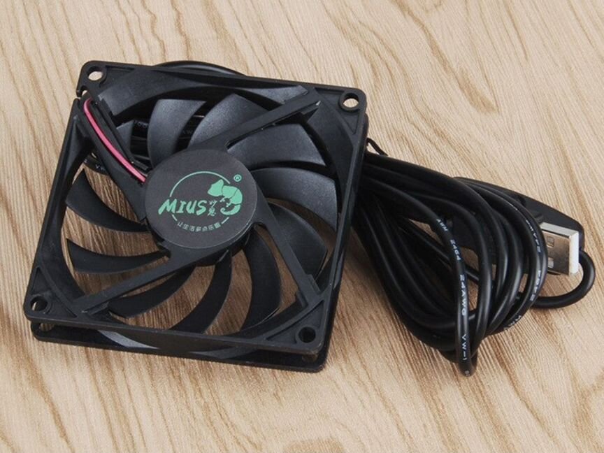 Вентилятор mius для террариума работает от 220V