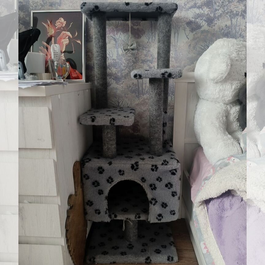 Кошачий дом и игрушки
