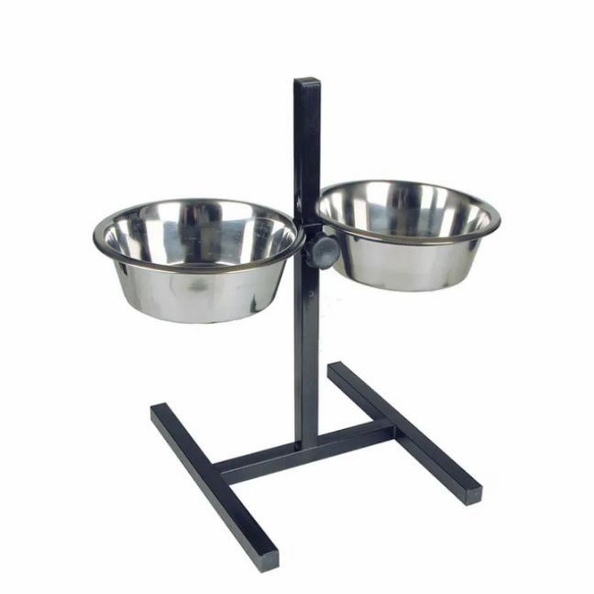 Стойка с мисками для собак