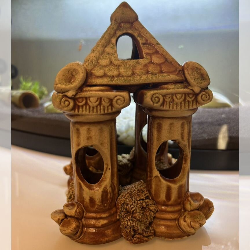 Декорация в аквариум. Домик для рыб