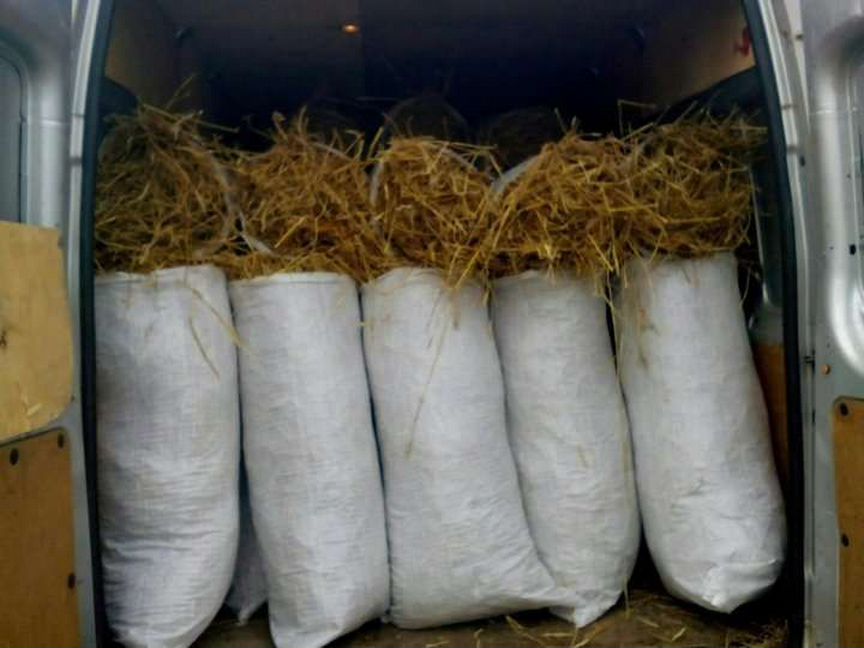Солома и Сено в мешках
