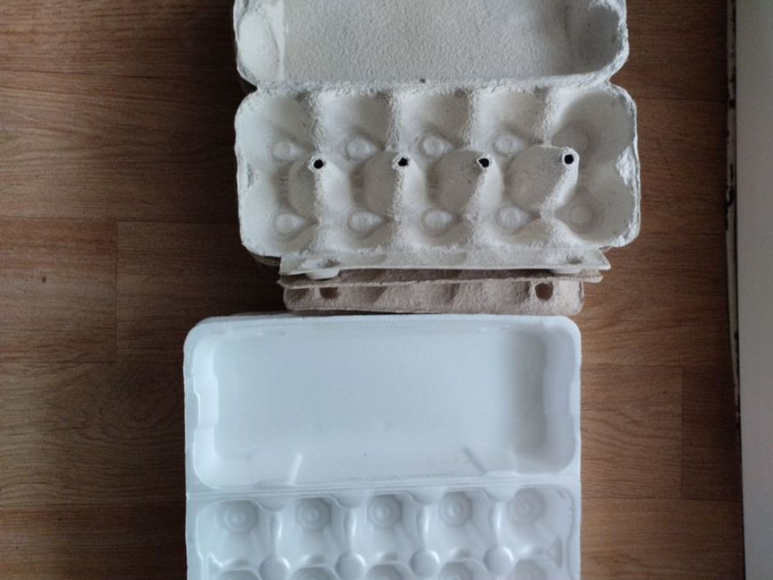 Отдам бесплатно упаковку для куриных яиц 50 шт
