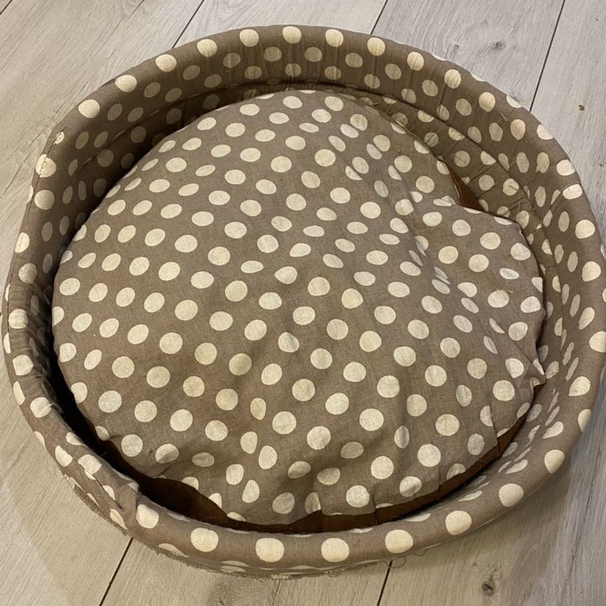 Лежанка для кошек