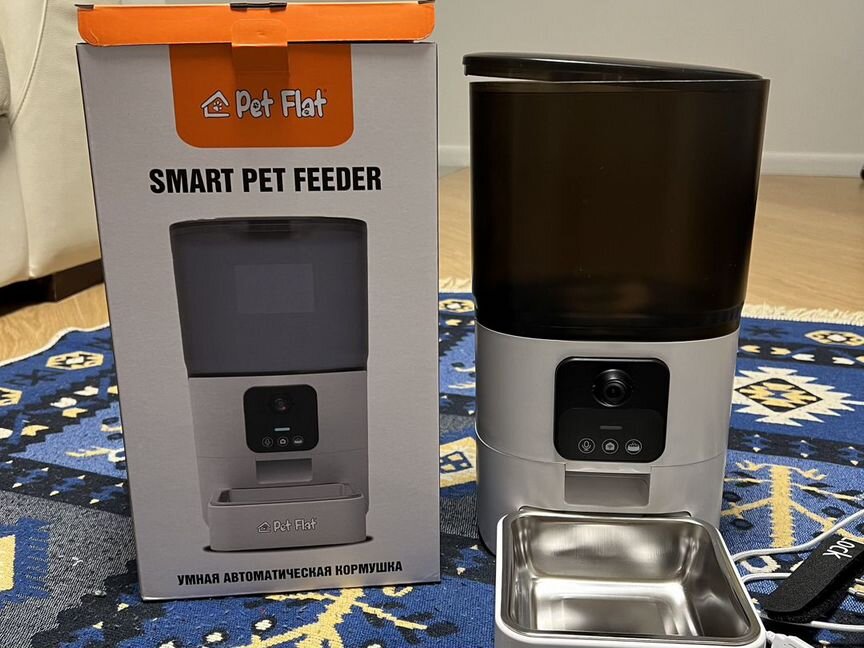 Автокормушка для кошек и маленьких собак PET flat