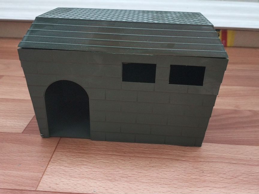 Домик и колесо для хомяка