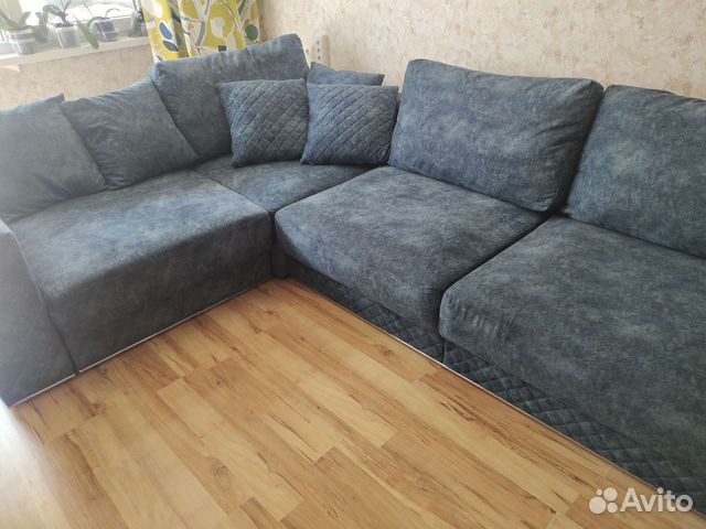 Угловой большой диван , ширина 330, глубина 230, высота 65 , б/у ...