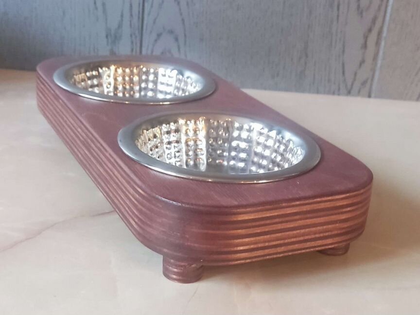 Подставка с мисками, для кошек и маленьким собачек