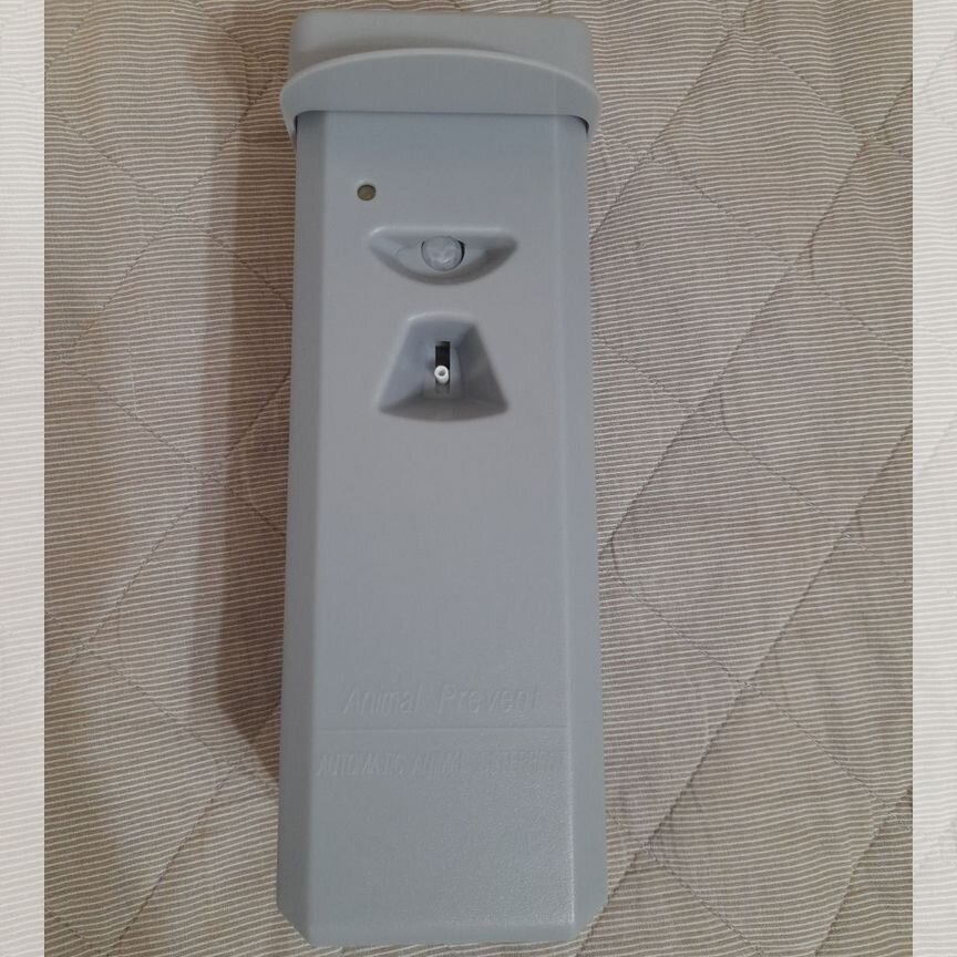 Отпугиватель для защиты объектов от кошек