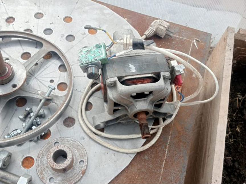 Электродвигатель