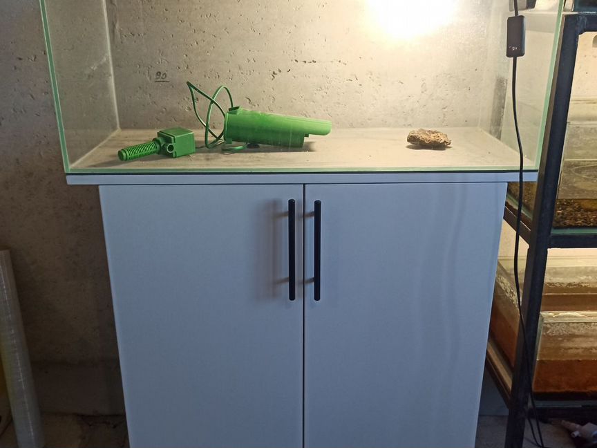 Аквариум с тумбой новый